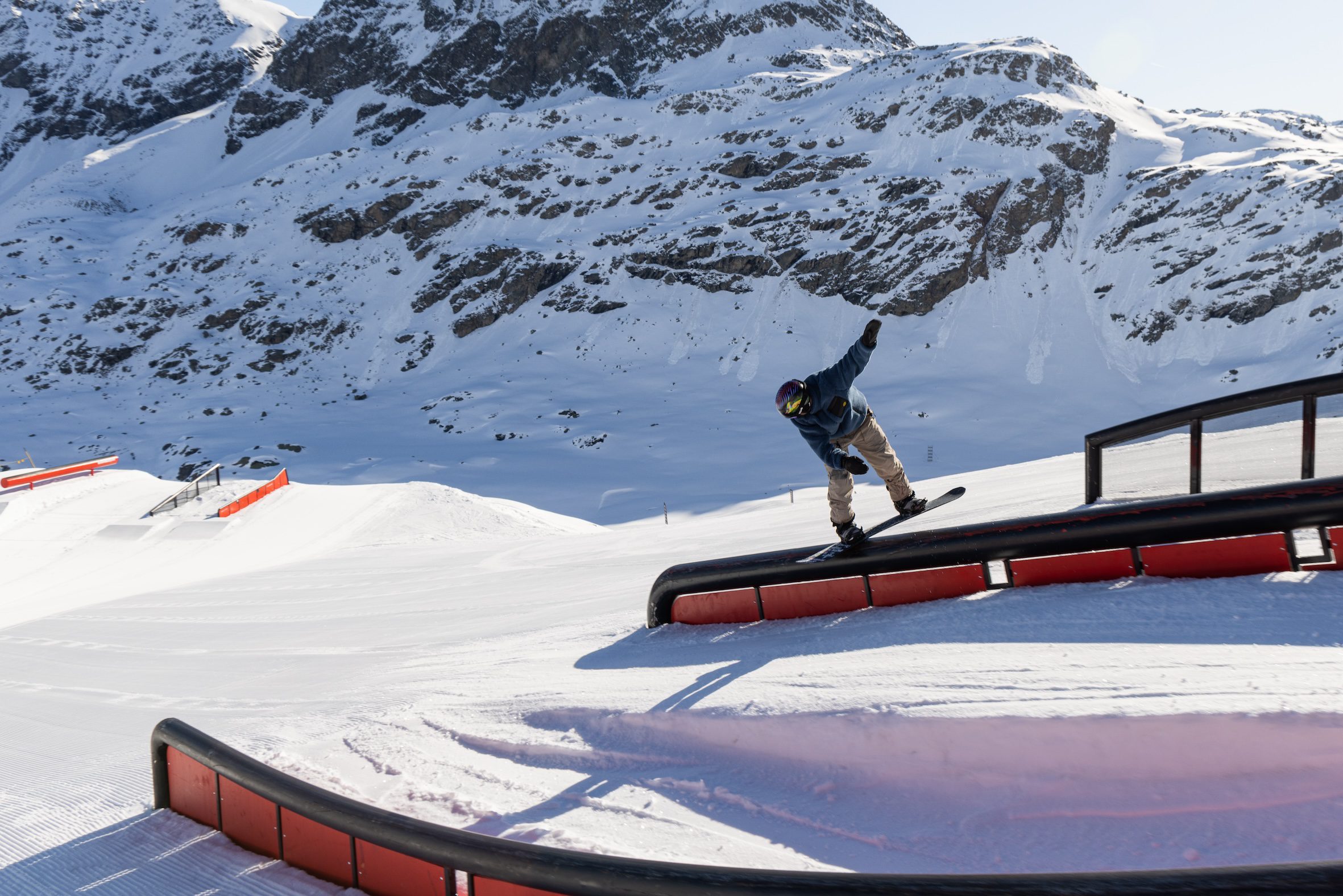 Silvaplana Rocks The Rail - Snowboard International