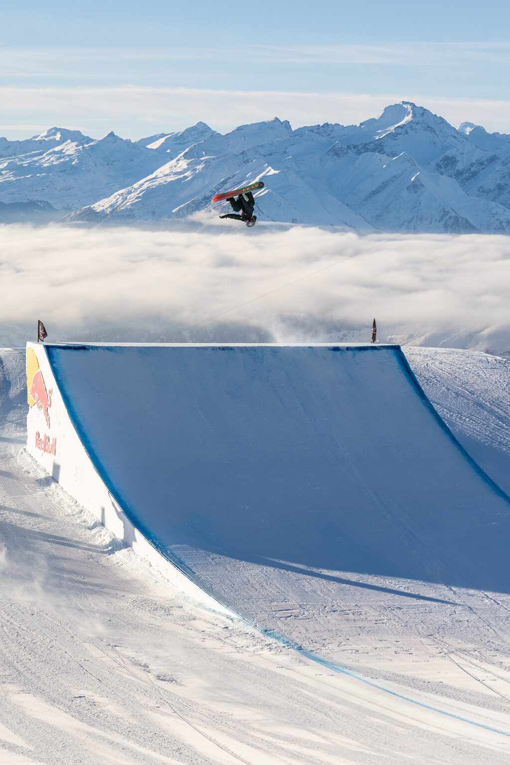 The LAAX OPEN turns 10 - Snowboard International