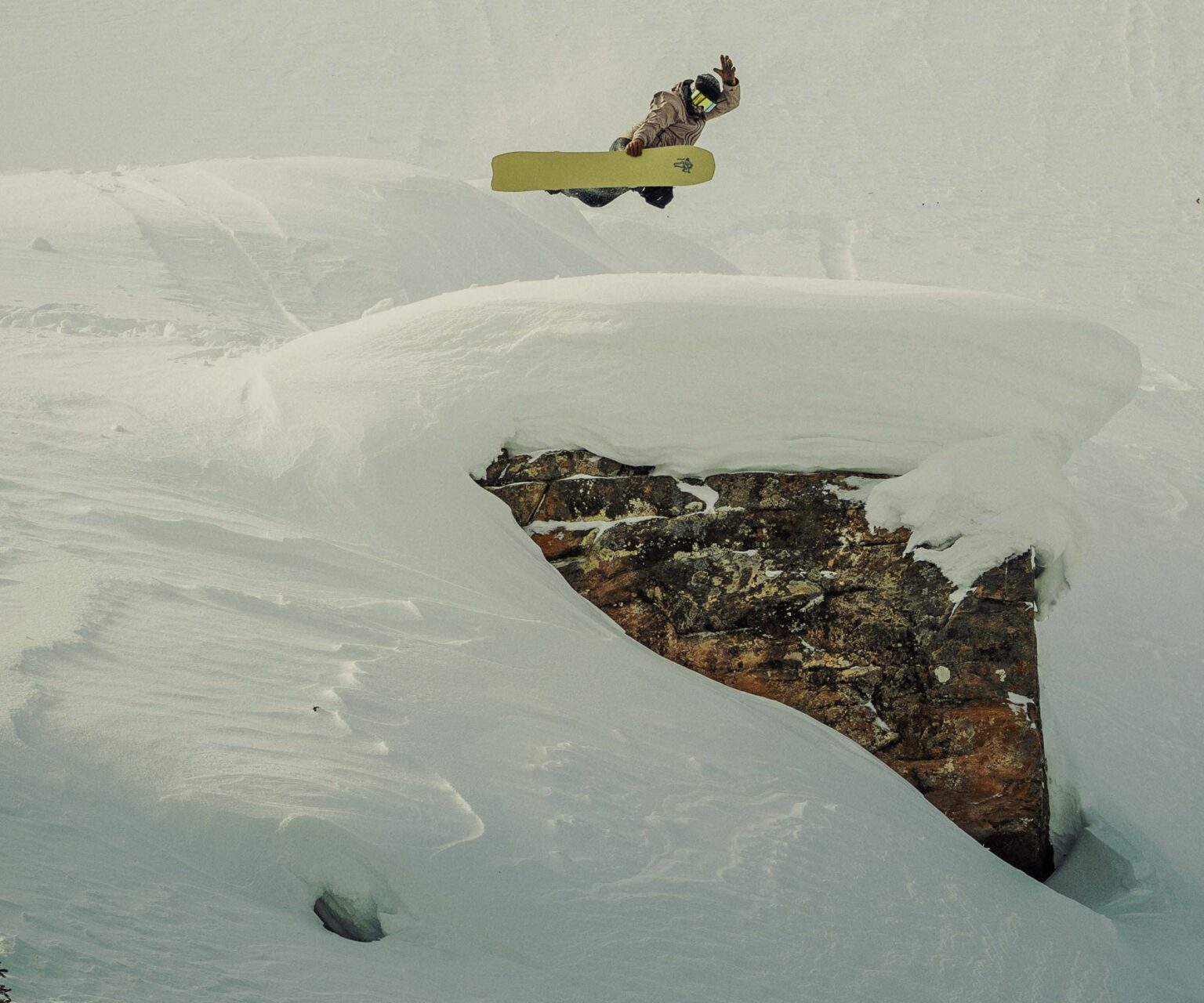 Snowboard Tech Explained: Shapes, Camber Profiles, Sidecut & More ...